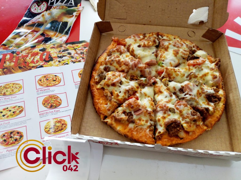 Eating Out In Enugu Pizza Jungle Restaurant Review Barrett Thossed